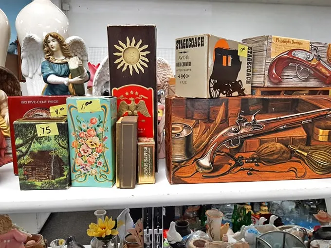 Tusen Tack Thrift Store 3