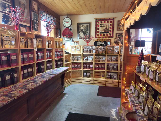 Uncle Tom’s Candy Store 3