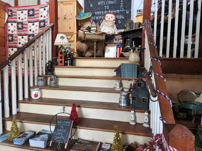 Uncle Tom’s Candy Store 6
