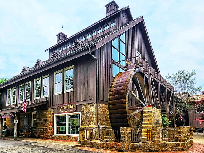 Velvet Ice Cream - Home of Ye Olde Mill 1