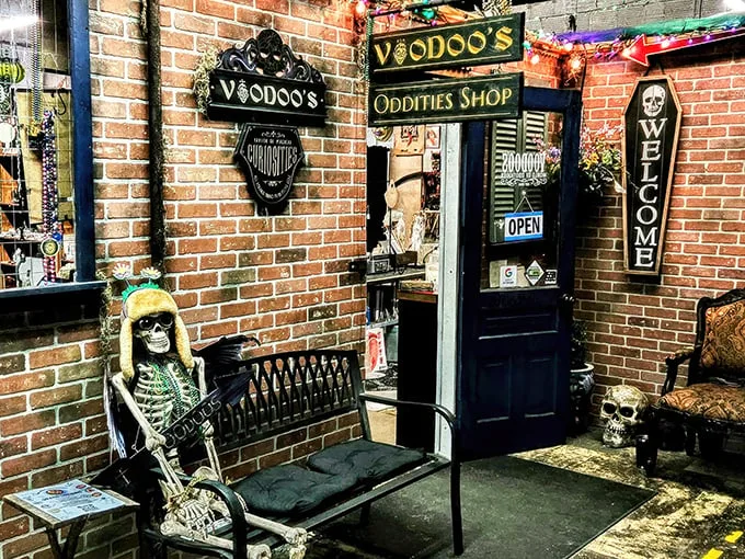 Voodoo's World of Oddtiques 9