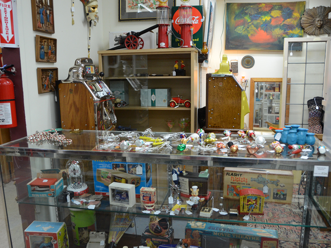Waukesha Antique Mall 6