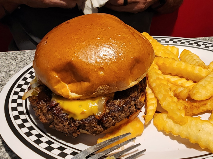 Woody's 50's Diner 5