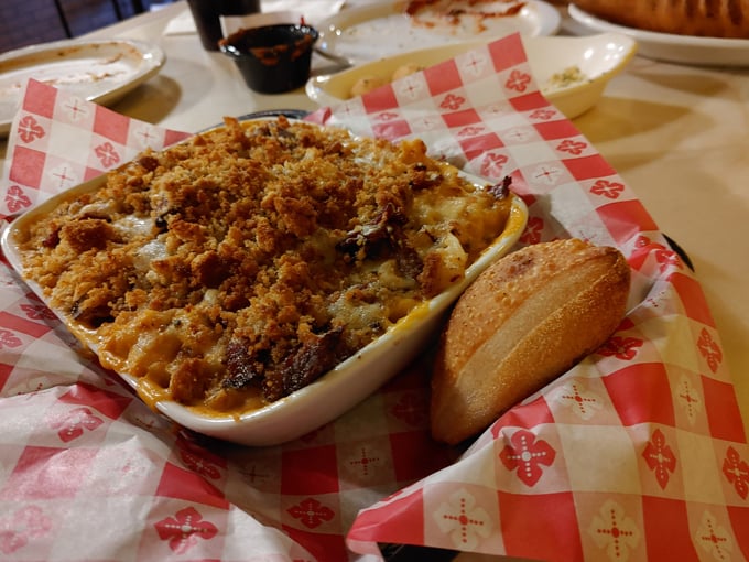 Zaroni's Pizza 3