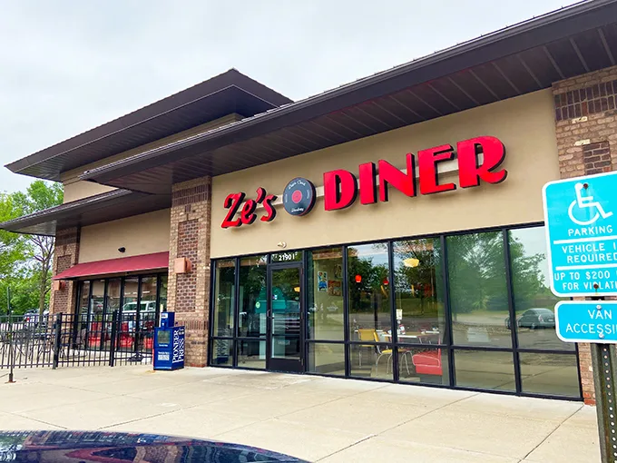Ze's Diner 1