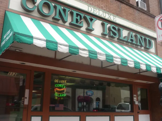 deluxe coney island 1