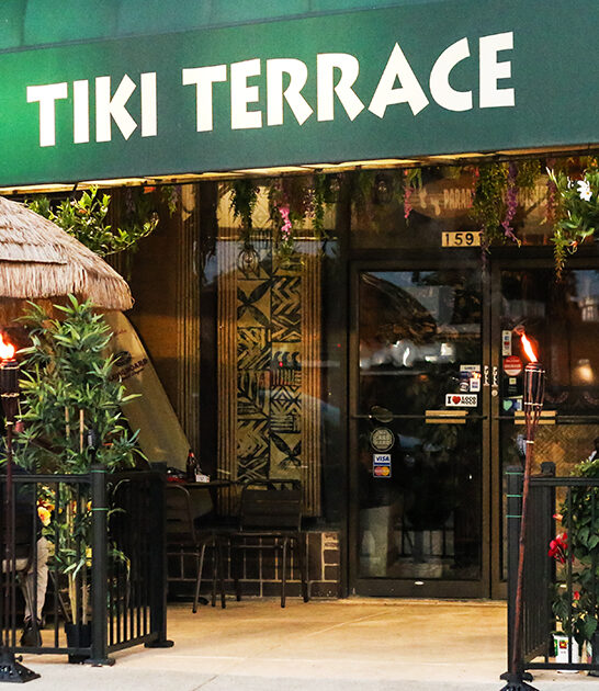 hawaiian themed restaurant illinois ftr