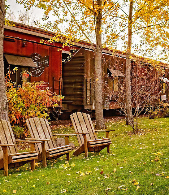 railroad themed hotel minnesota ftr