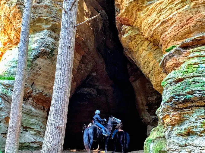 21 horses cave 3