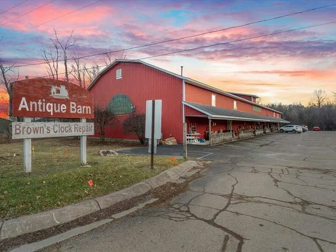 allen antique barn 1