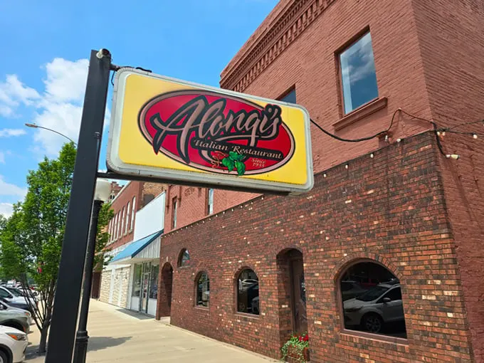 alongi's italian restaurant 1