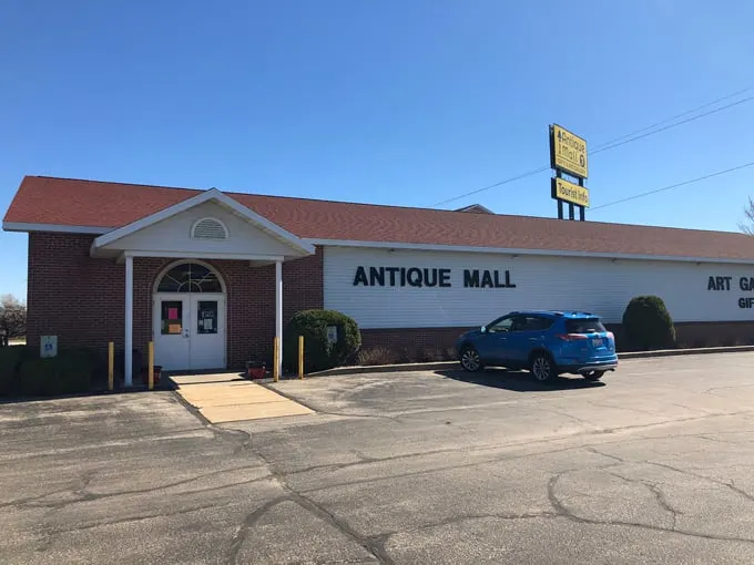 antique mall of tomah 1