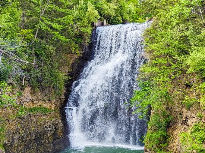 Apple Canyon Lake Falls 1