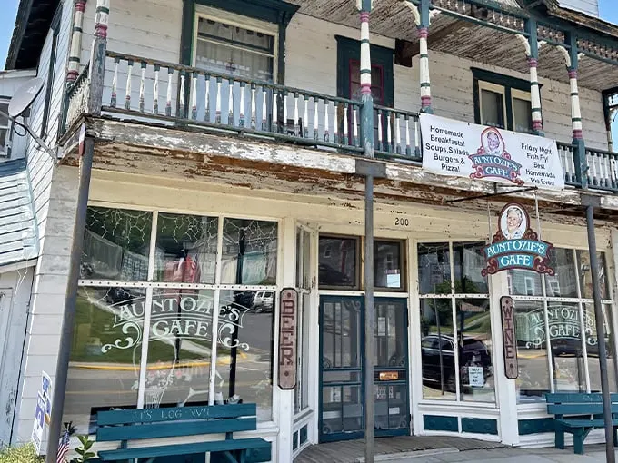 aunt ozie’s cafe 1