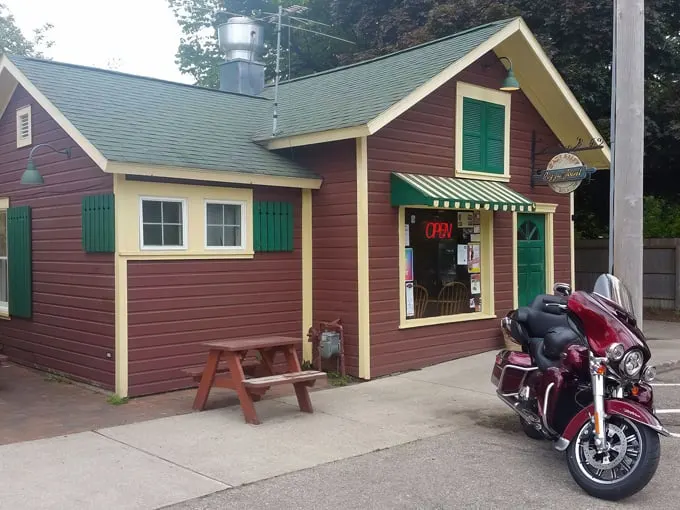 back alley pizza joint 1