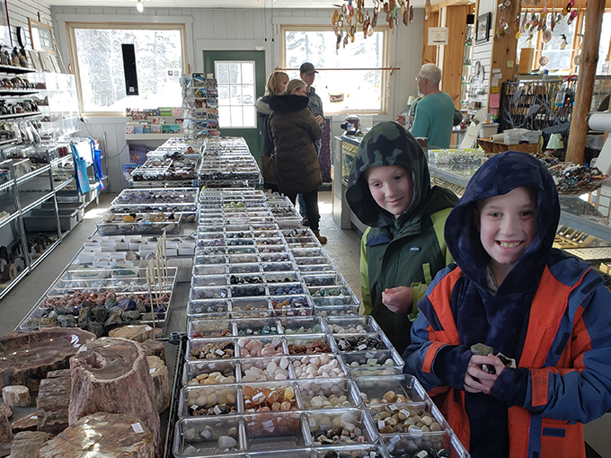 beaver bay agate shop 6