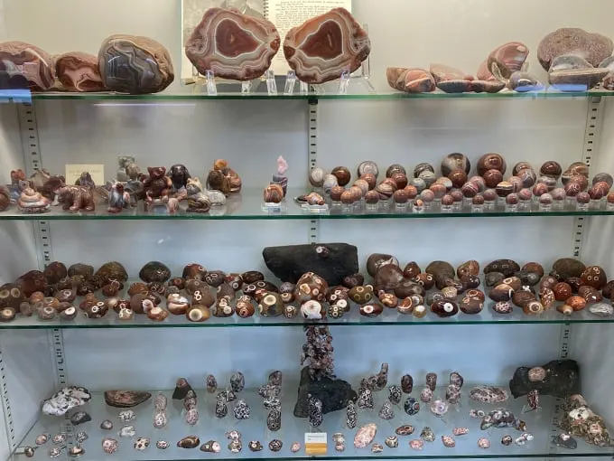 beaver bay agate shop 8