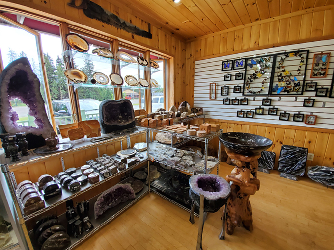beaver bay agate shop 9
