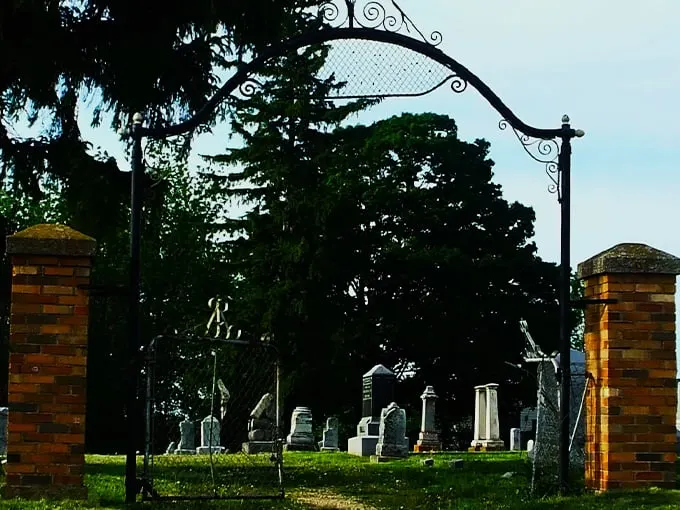 bloods point cemetery 1