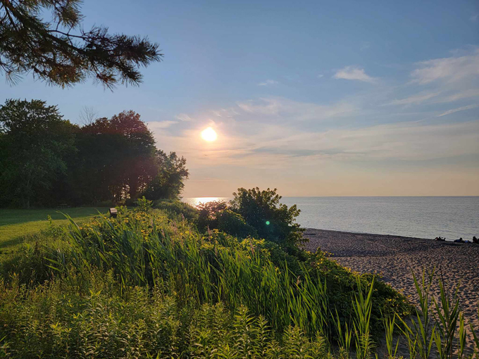 breakwater beach 5