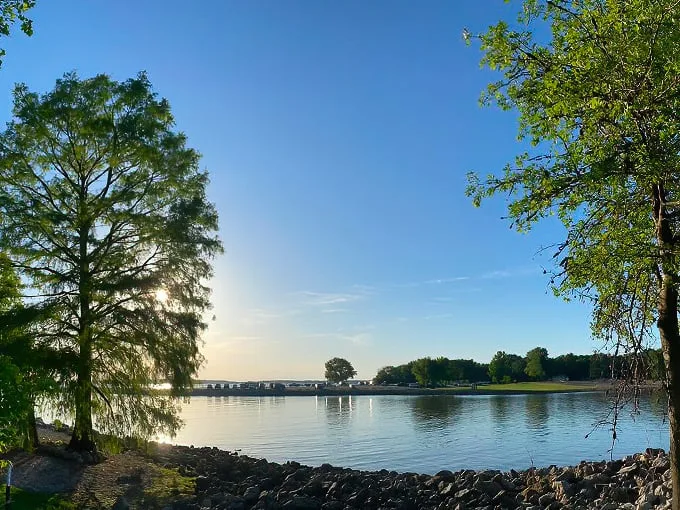 carlyle lake 1