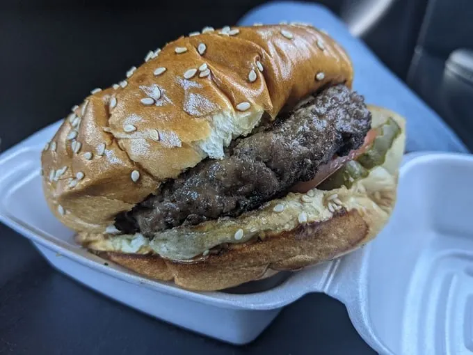 cheddar burger at paradise pup 3