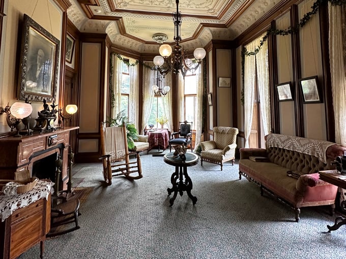 david davis mansion 3