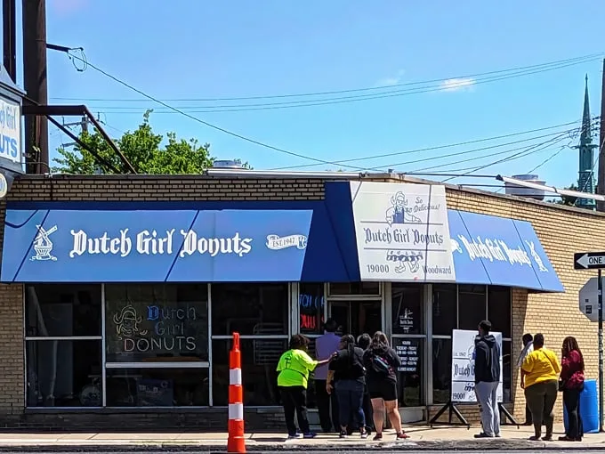 dutch girl donuts 1