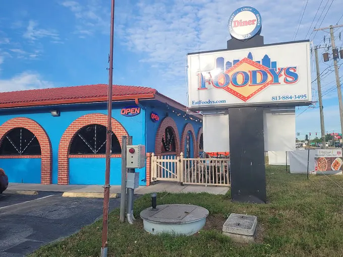 foodys restaurant 1