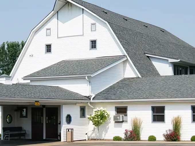 Hank's Farm Restaurant 1