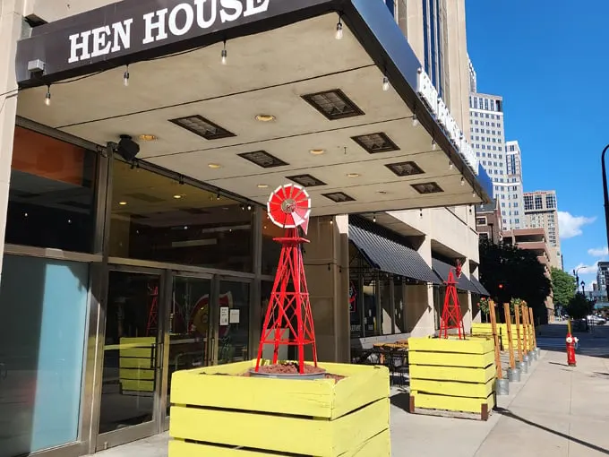 hen house eatery 1