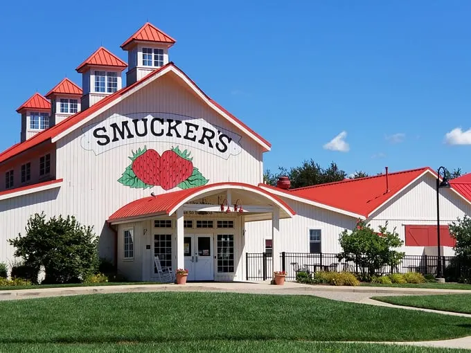 j.m. smucker company store and cafe 1