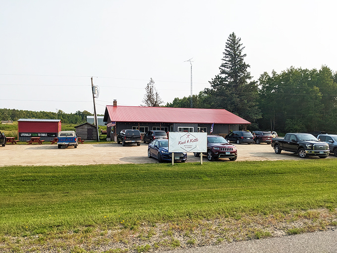 Knob & Kettle Restaurant and Lounge 1