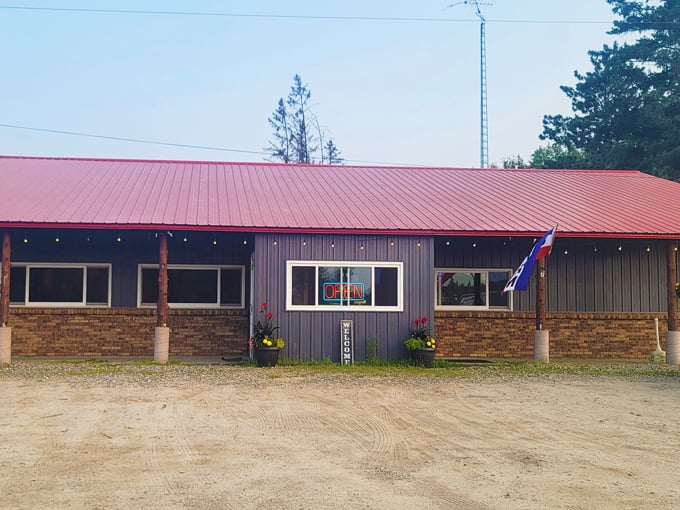 Knob & Kettle Restaurant and Lounge 2
