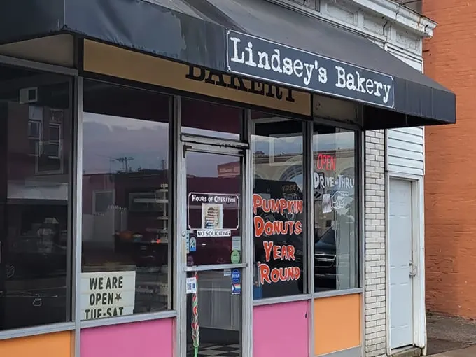 lindsey’s bakery 1
