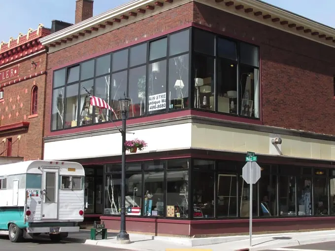 main street antique mall 1