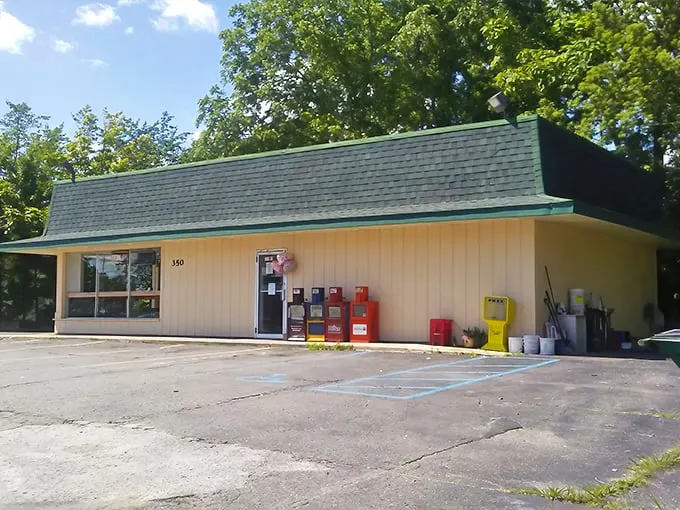 Max's Donuts 1