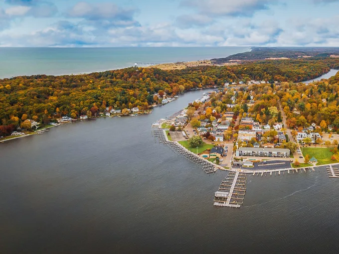 saugatuck 1