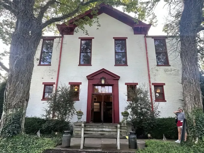 Schoolhouse Restaurant 1