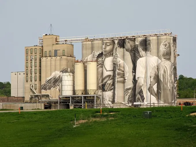 silo art 1