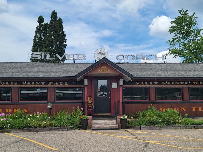 silver coach 1