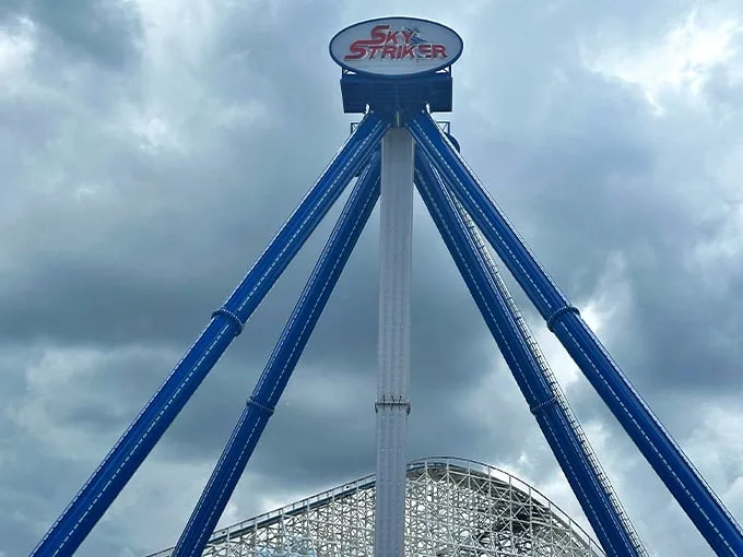 sky striker 8