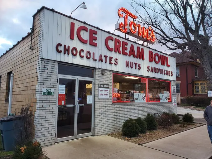 tom's ice cream bowl 1