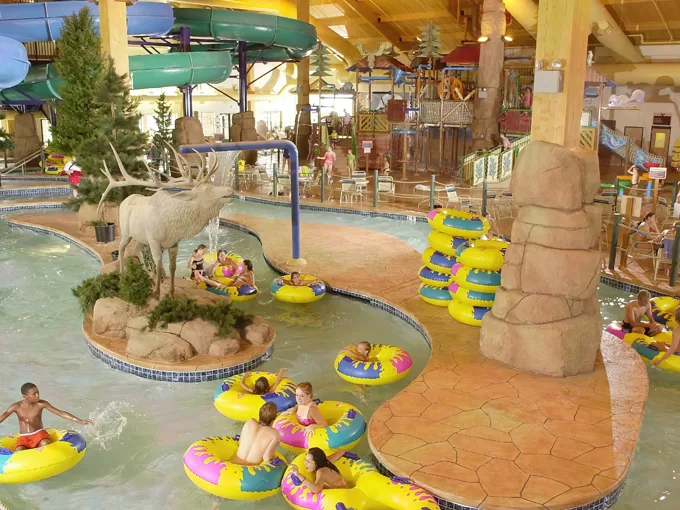 Tundra Lodge Waterpark 1