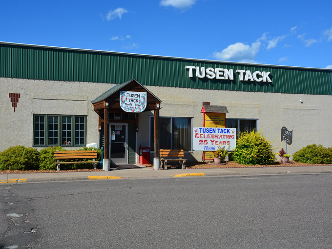 tusen tack thrift store (braham)