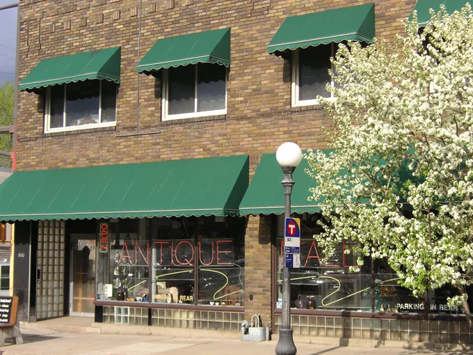 west st paul antiques 1