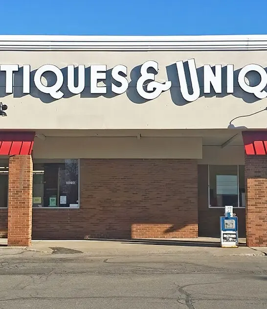 massive antique emporium ohio ftr