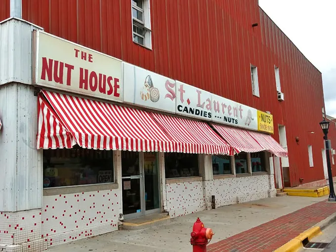 nostalgic-candy-stores-michigan
