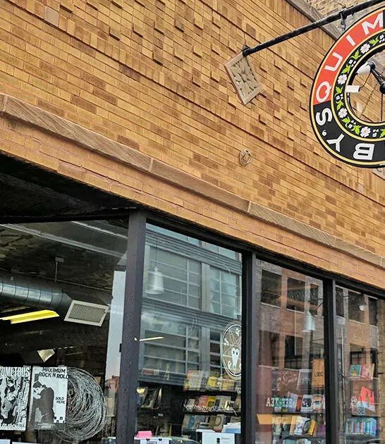 wonderfully bizarre bookstore illinois ftr