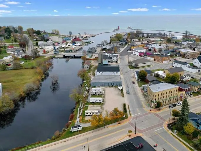 algoma, wisconsin 1